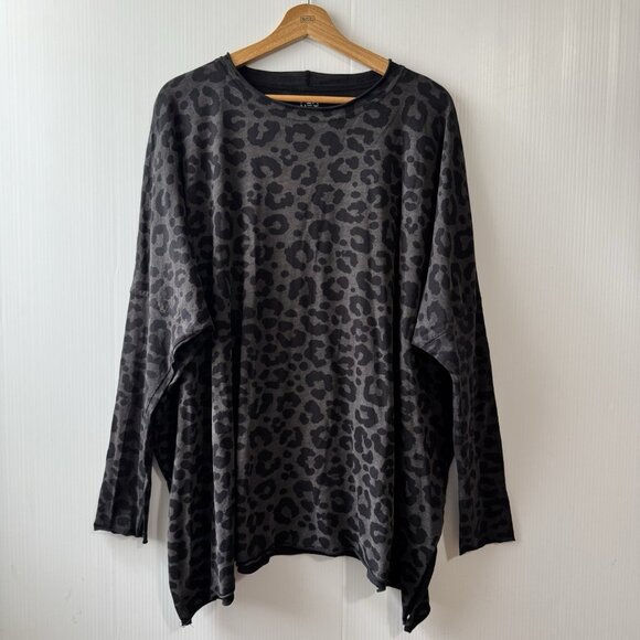 PLANET by Lauren G | Tops | Planet By Laure G Pima Cotton Animal Print ...